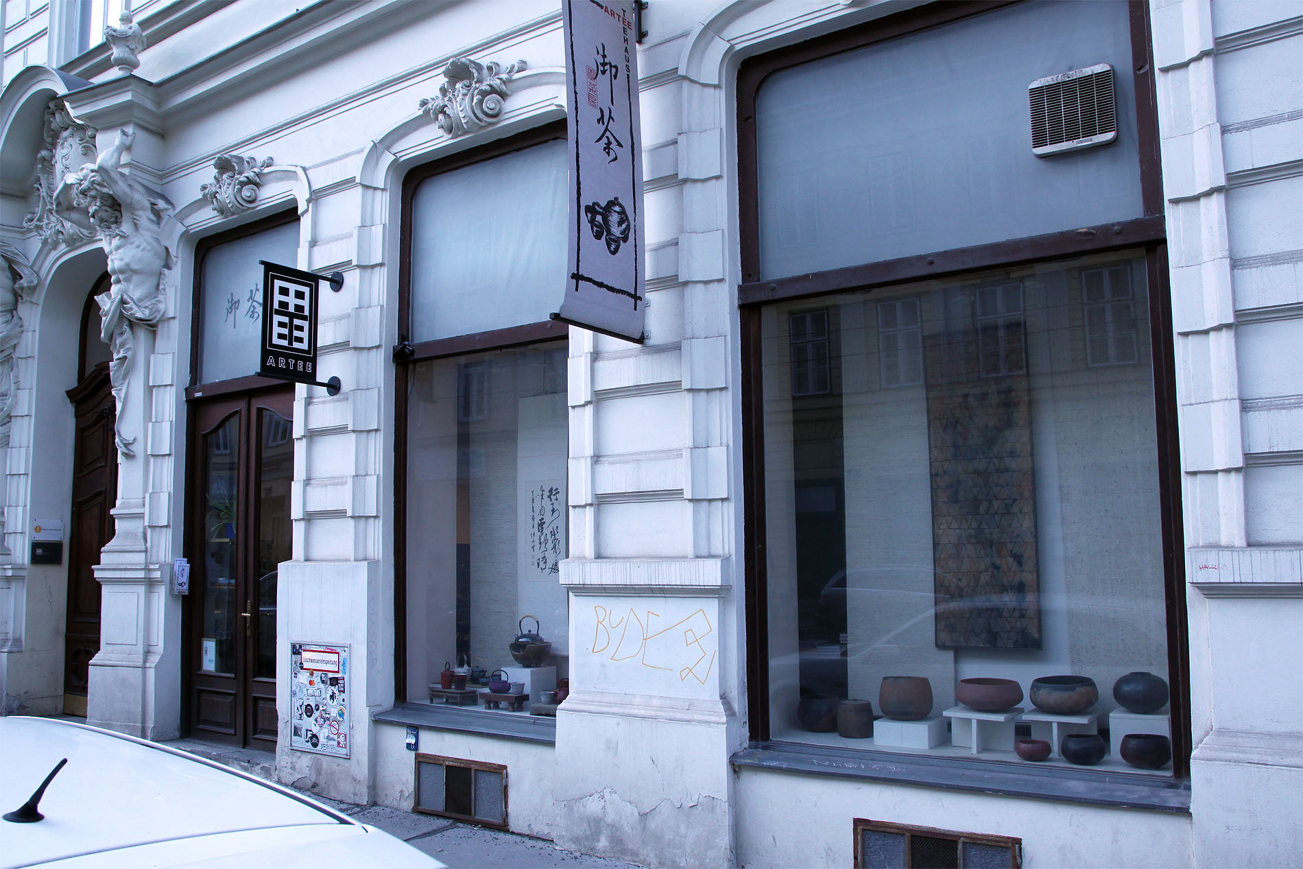 Vielseitiges Fachgeschäft: Das Teehaus Artee in Wien - wiener-tee.at